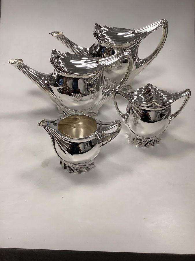 Antiques for sale selling and buying antiques online - ANTIQUES.CO.UK